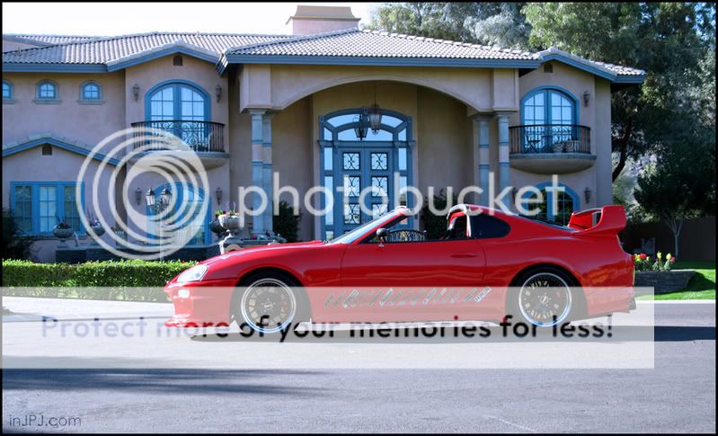 Finally cleaned up the car and here's a few pictures of the Poopra ...