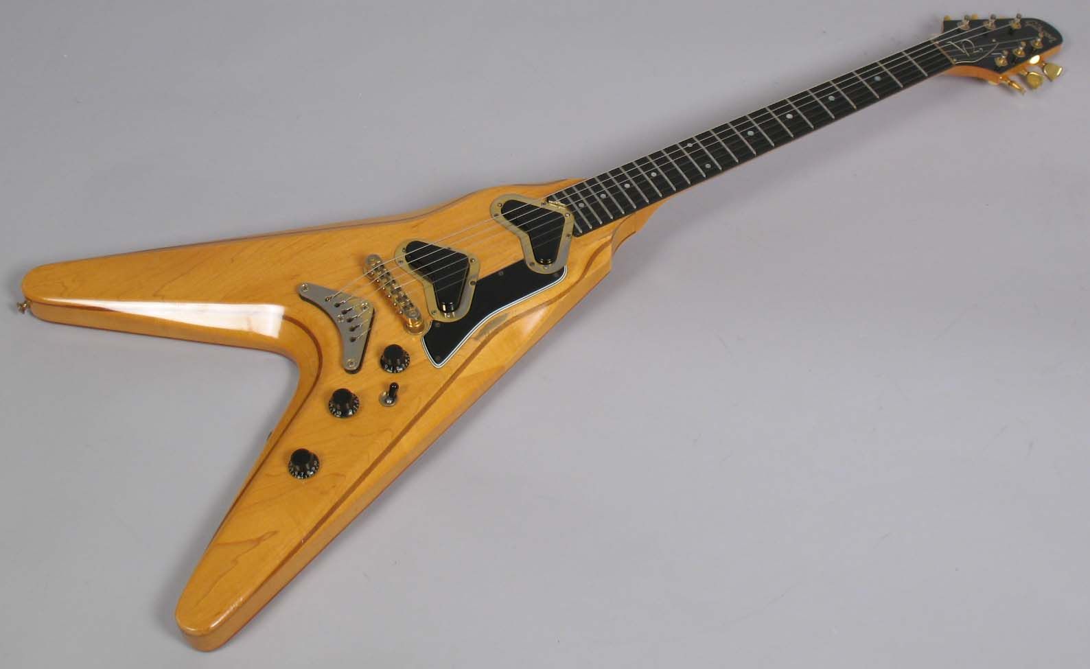 1980 Gibson Flying V V2 maple